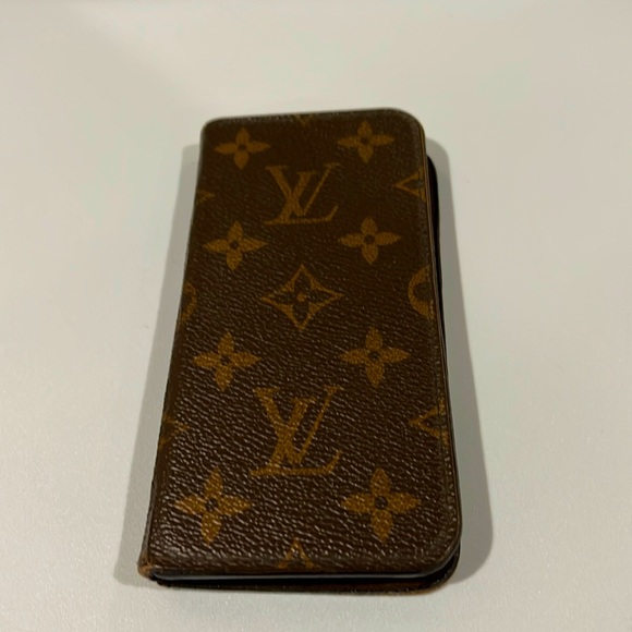Louis Vuitton | Accessories | Lv Mono Phone Case Corner Wear | Poshmark